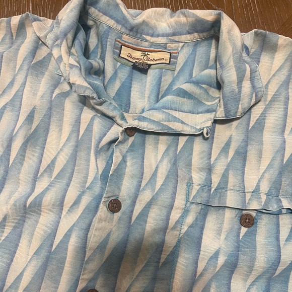 Tommy Bahama | Shirts | Tommy Bahama Mens Silk Short Sleeve Button Down Shirt Size Medium Blue ...